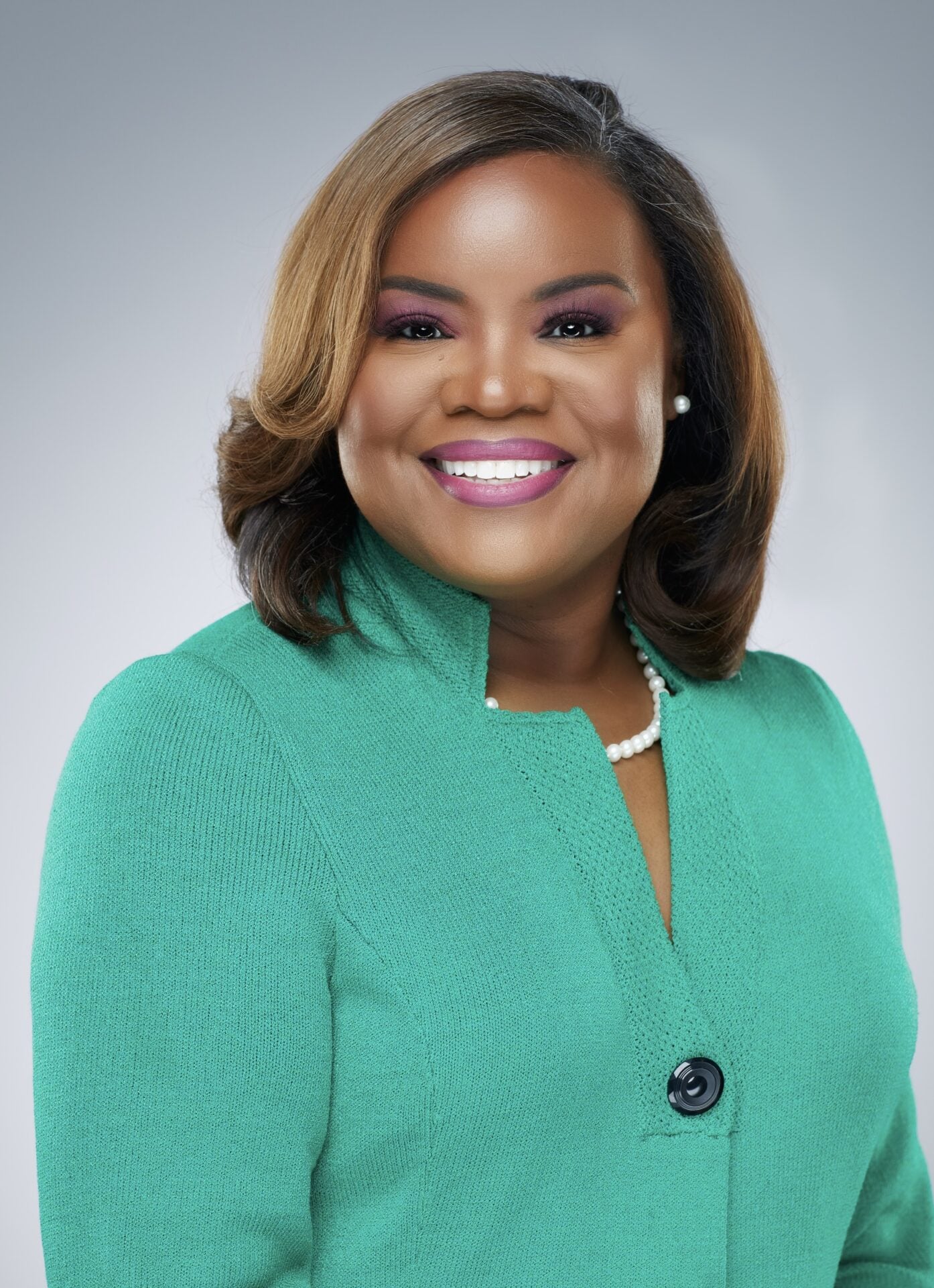 Alpha Kappa Alpha Sorority awards nearly $600K in student scholarships ...