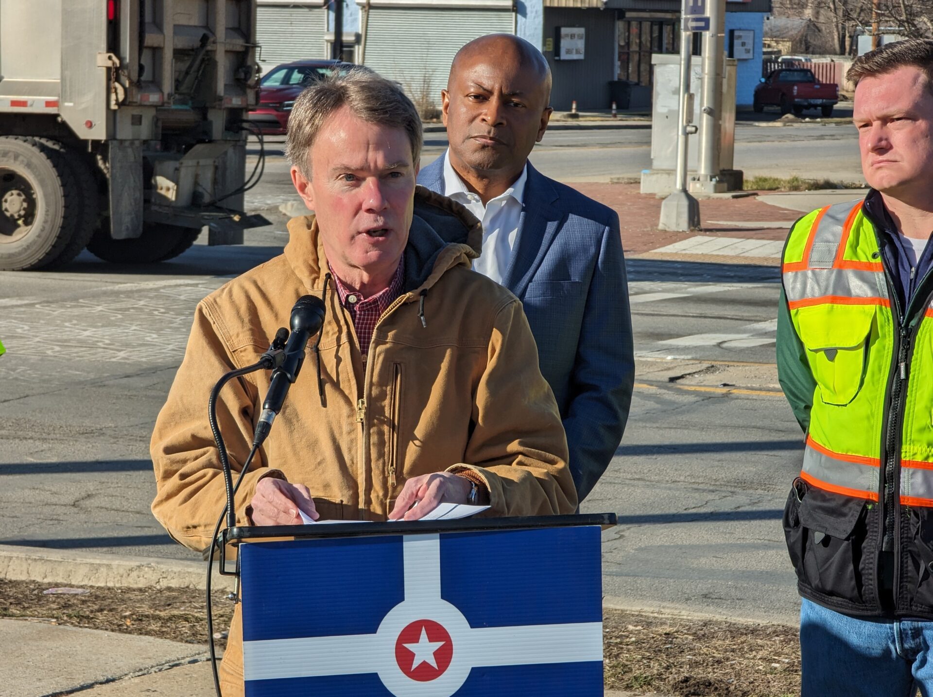 Indy DPW responds to wintry weather, extends shifts -Indianapolis Recorder