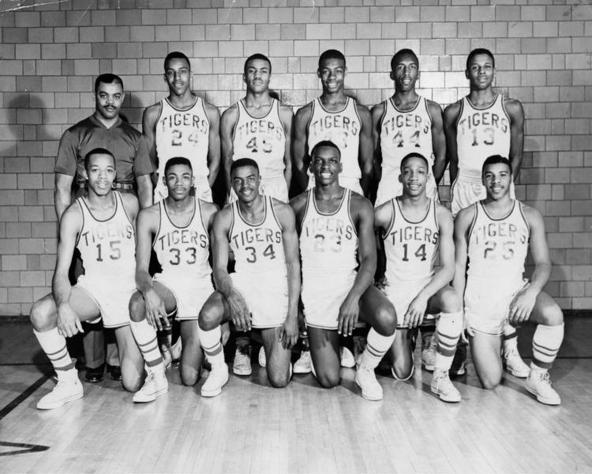 Legendary coach Ray Crowe to receive historical marker - Indianapolis ...