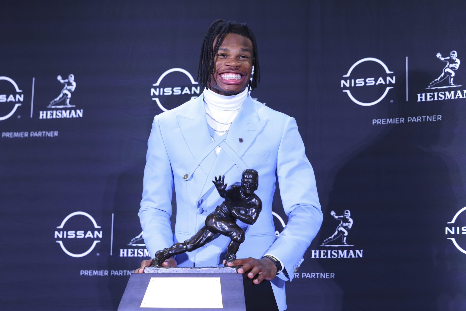 Travis Hunter wins 2024 Heisman - Indianapolis Recorder