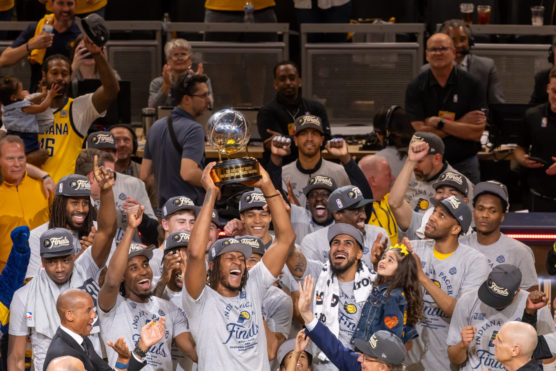 Pacers end 25-year drought, return to the NBA Finals - Indianapolis ...